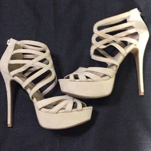 JustFab | Shoes | Justfab Heels Delft | Poshmark